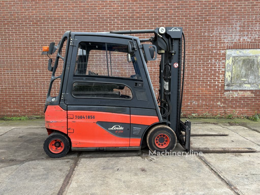 Linde E25L-01 električni viljuškar
