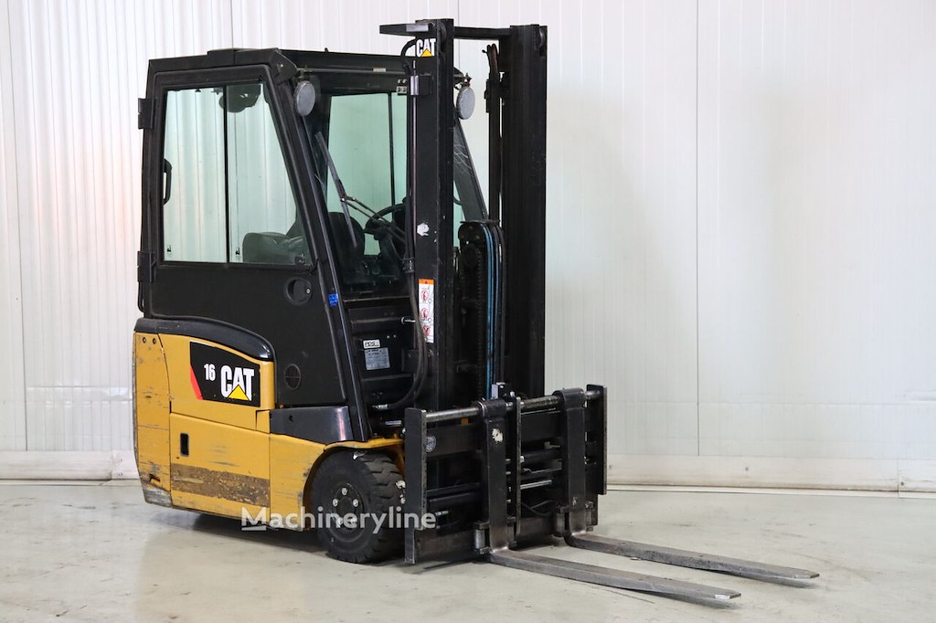 Caterpillar EP16CPNT viljuškar na tri točka