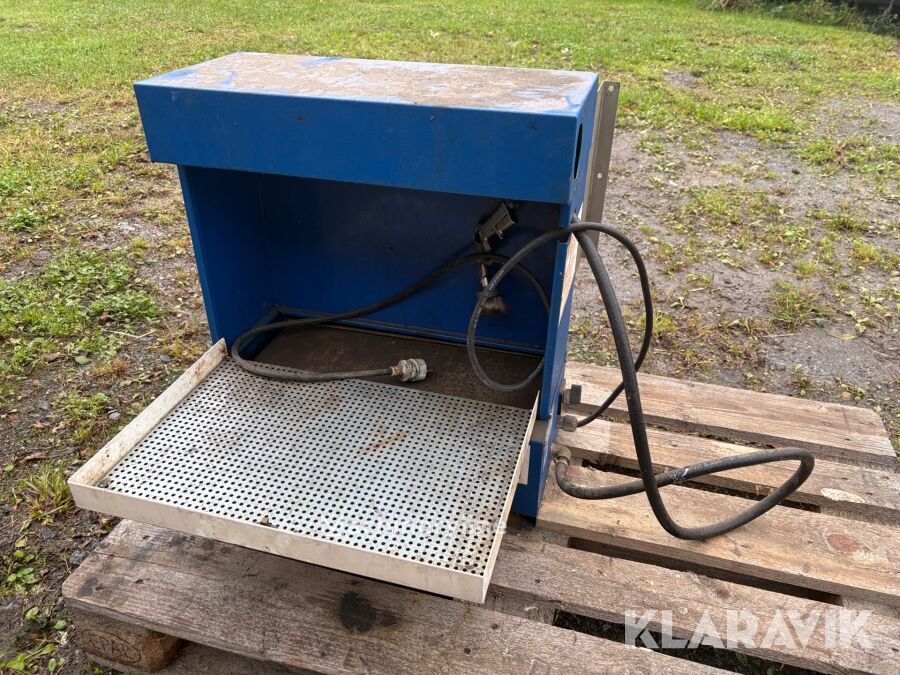 Prodaje se Vägghängt tvättskåp hidraulični čekić na aukciji