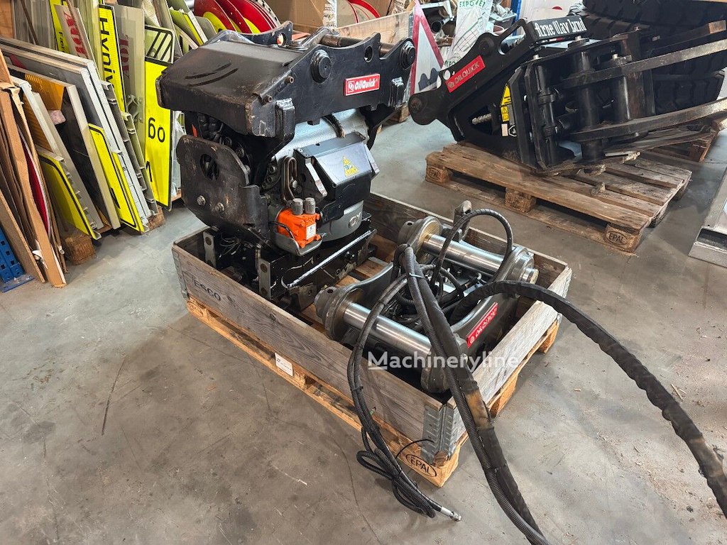 Prodaje se Andre NOX Tiltrotator med OilQuick Hurtigfeste na aukciji