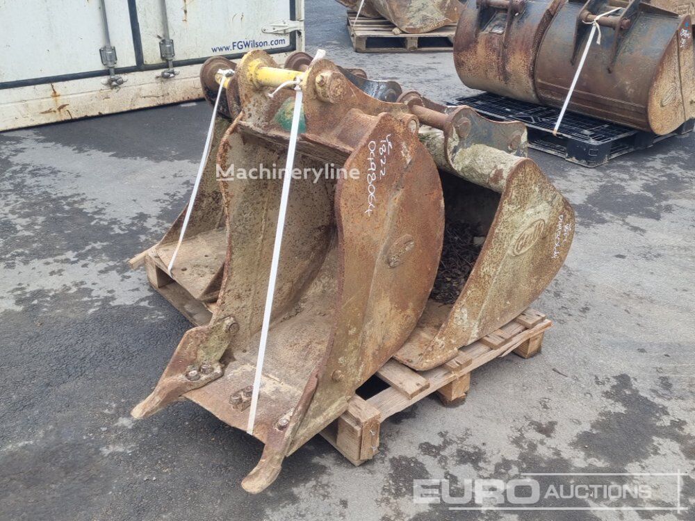 Prodaje se 22", 22", 18", 16" Digging Bucket 45mm Pin to suit 4-6 Ton Excav kašiku za bager na aukciji
