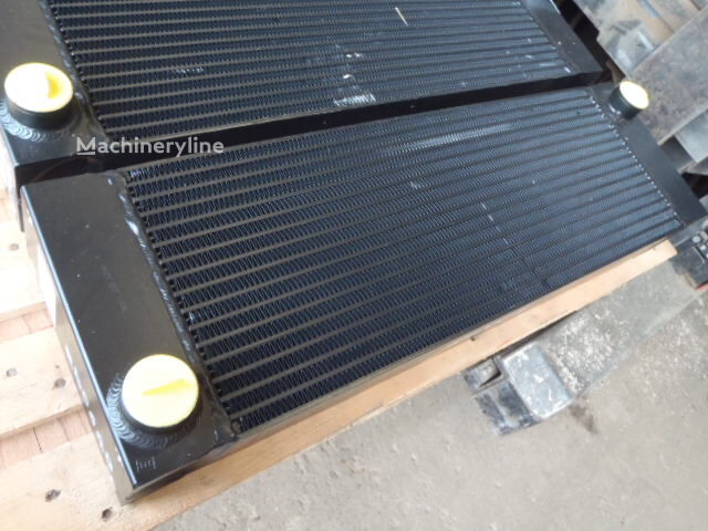 New Holland 6911814 radijator za hlađenje motora za F106.5 F106.5A F106 F160.6A građevinske mašine