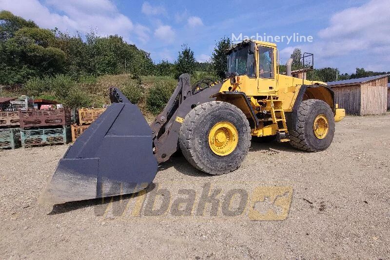 Volvo L220E prednji utovarivač