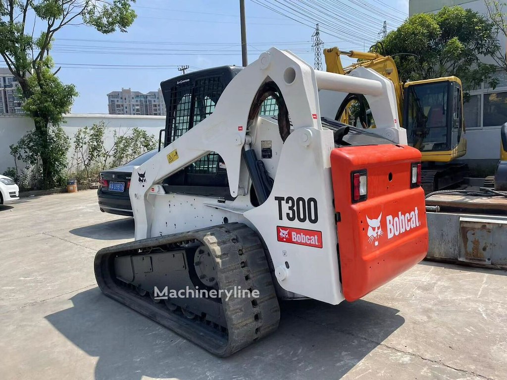 Bobcat T300 mini utovarivač guseničar