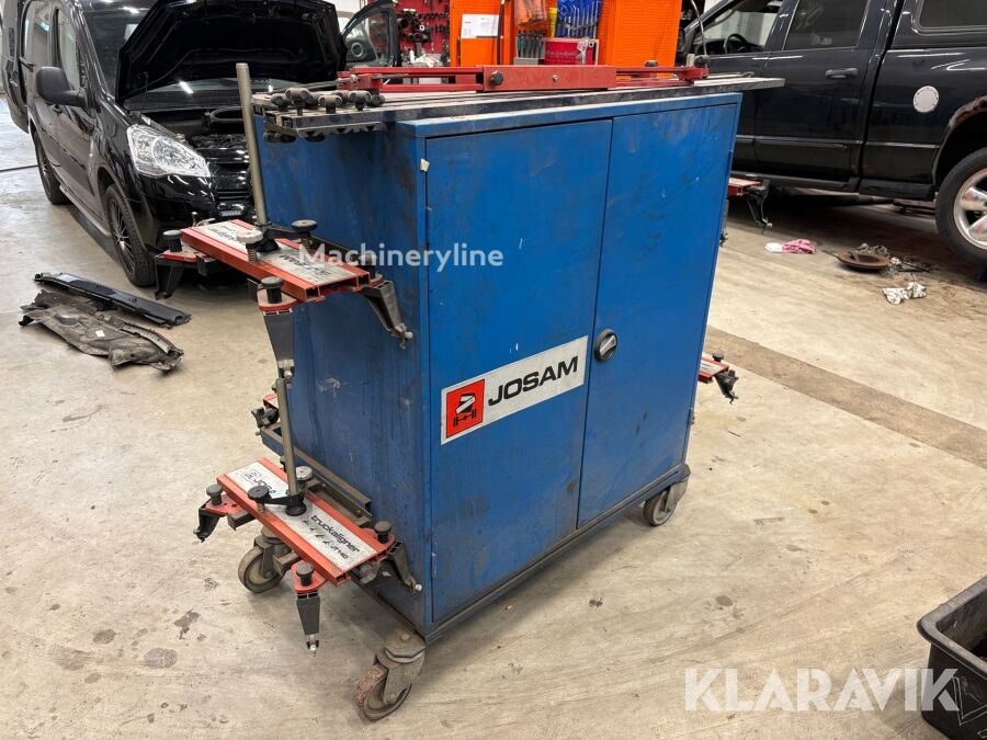 Prodaje se Josam Truckaligner drugu mašinu za obradu drveta na aukciji