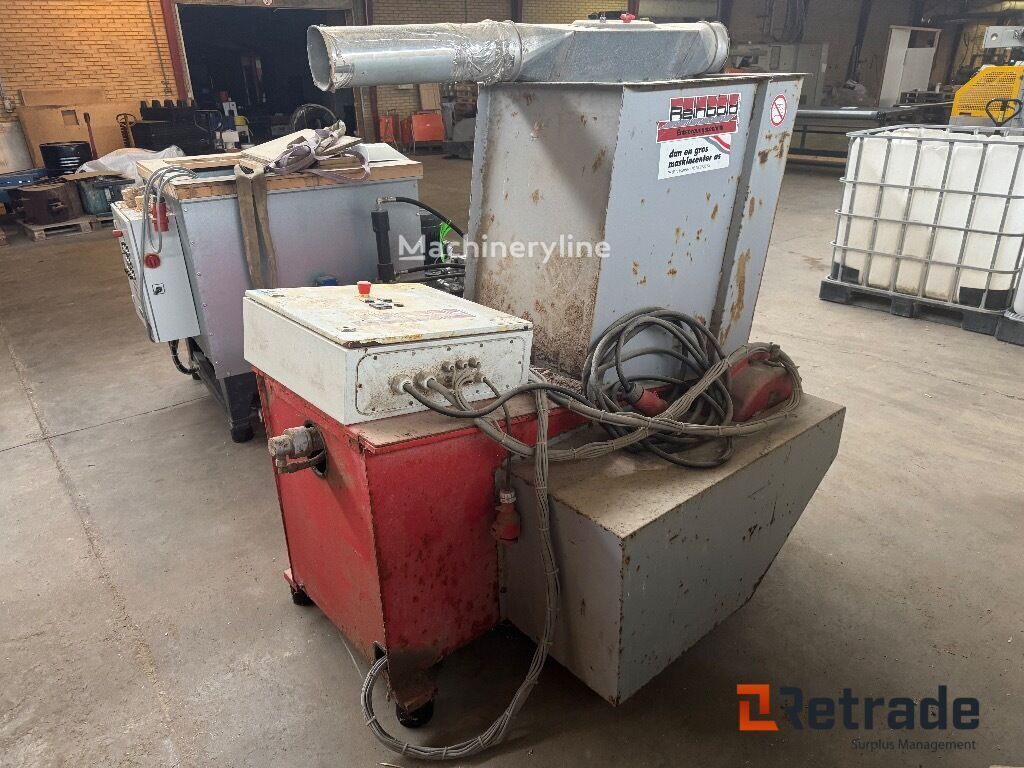 Prodaje se Reinbold 500-7613 industrijski šreder na aukciji