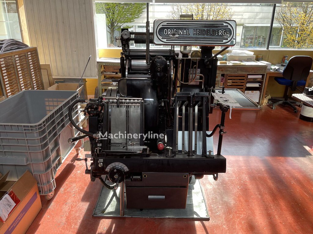 Heidelberg A4 Platen with Hotstamping mašina za sečenje