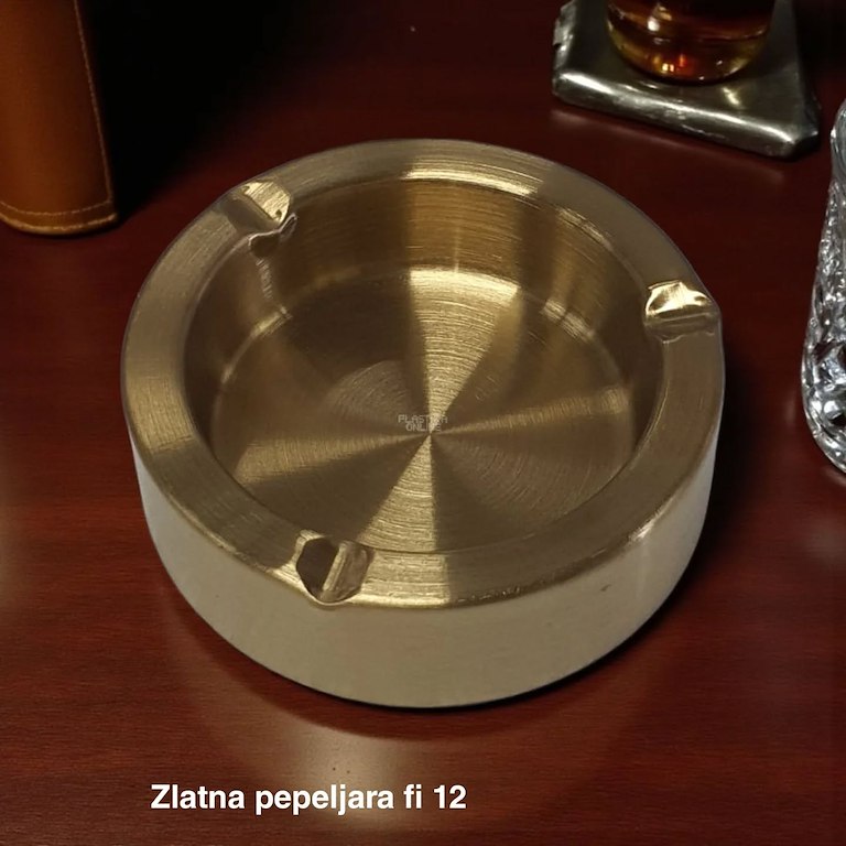 Zlatna pepeljara fi12
