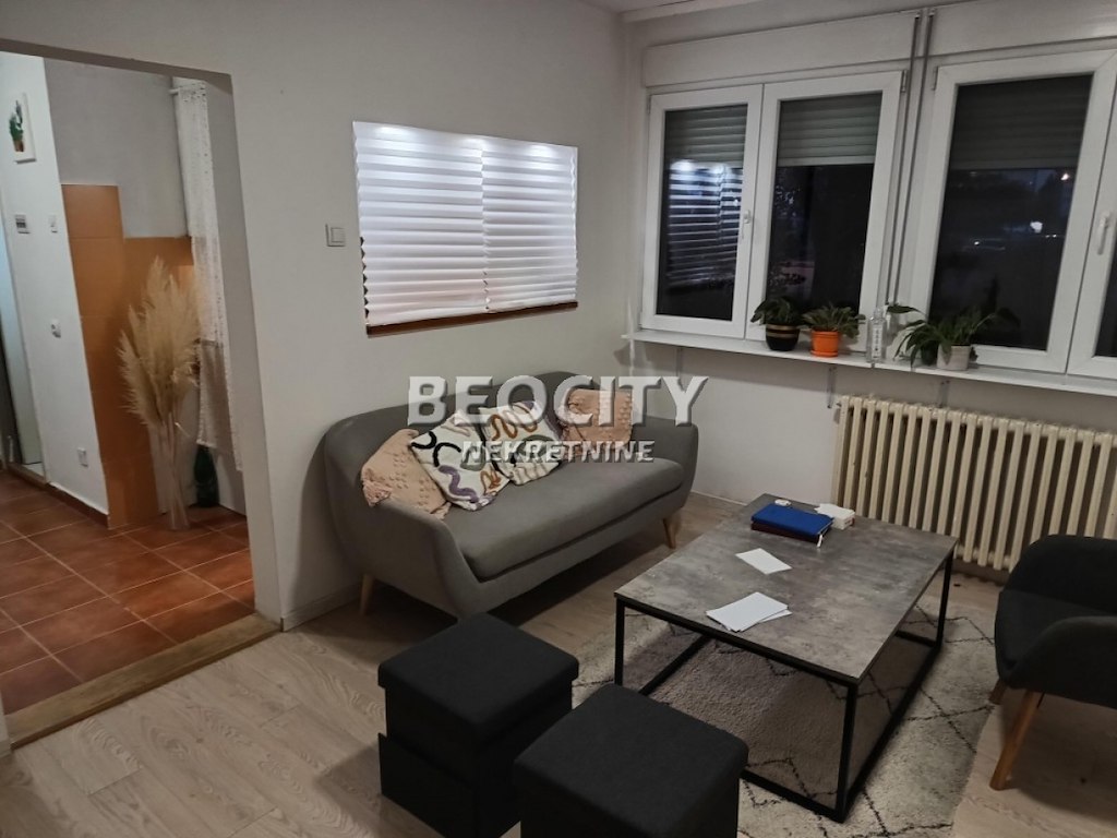 Novi Beograd, Hotel Jugoslavija, Aleksinačkih rudara, 1. 0, 32m2, 450EUR