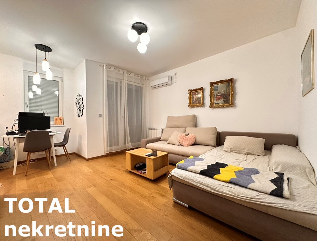 NOVI SAD - BULEVAR EVROPE - 29. 00 m2