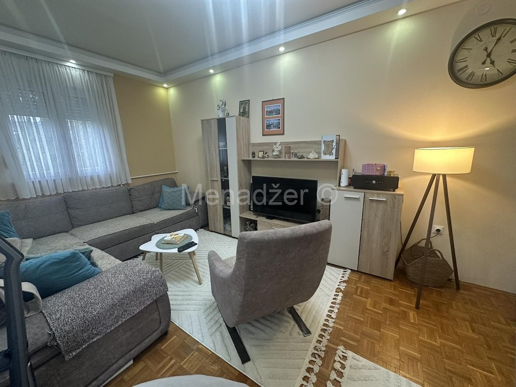 Miljakovac, 2. 5, terasa, CG, renoviran