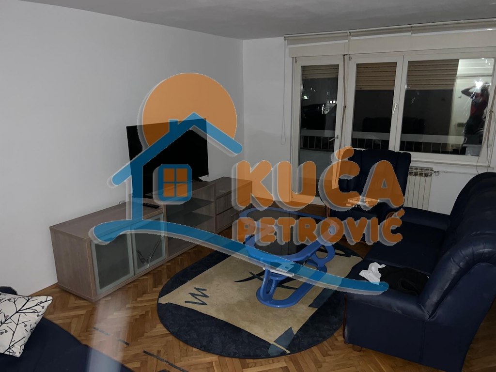 Na prodaju trosobni stan 75m2 kod Doma zdravlja