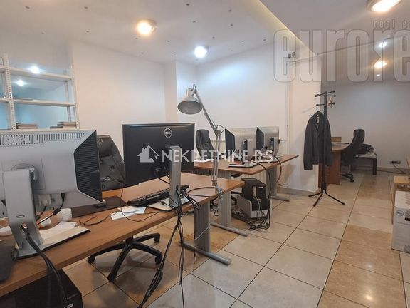 #24771, Izdavanje, Lokal, BLOK 29, 1600 EUR