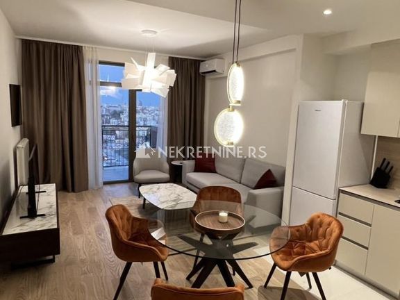 #49611, Izdavanje, Stan, BEOGRAD NA VODI, 1300 EUR