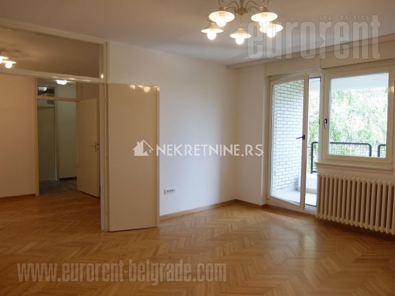 #43735, Izdavanje, P.P., BEŽANIJSKA KOSA 2, 700 EUR