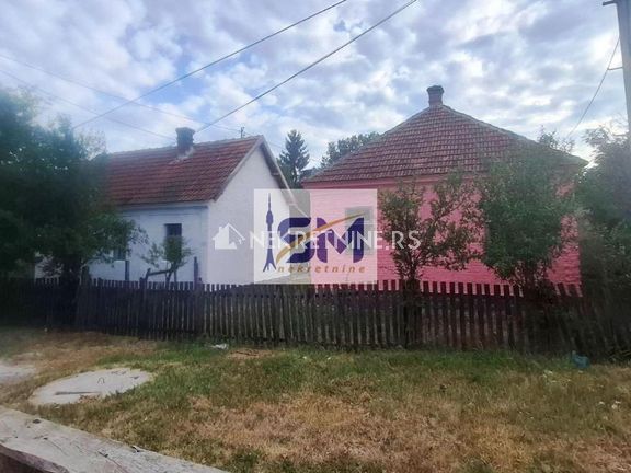 Ražana, dve kuće 118m2, plac 6 ari