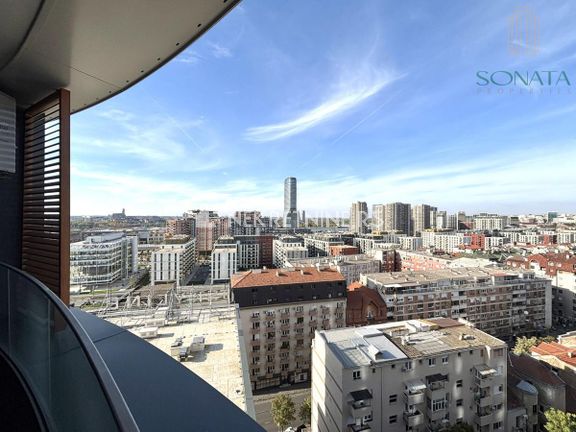 Trosoban stan sa gar. mestom-SKYLINE BELGRADE