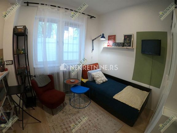 Izdavanje stan Bezanijiska kosa 15m2 garsonjera ID#1399