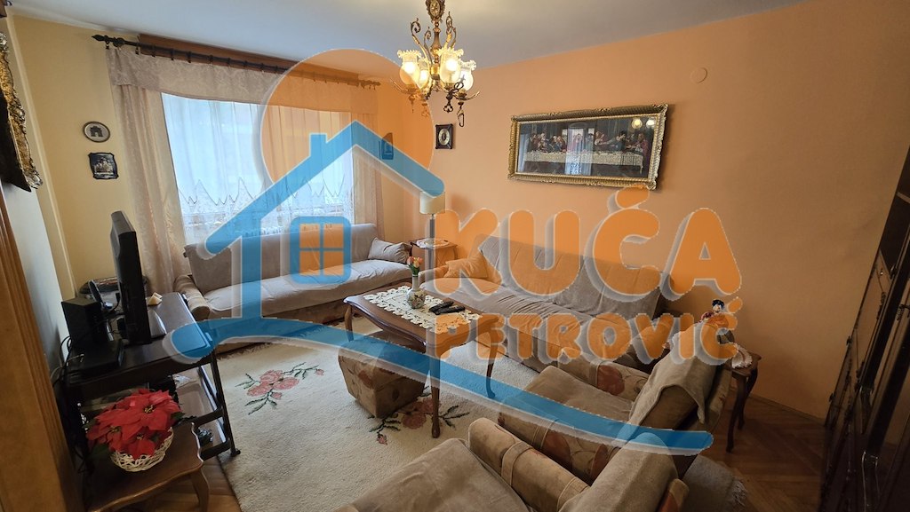 Dvosoban stan, 70 m2, Centar, Oblačića Rada ID: i-015049