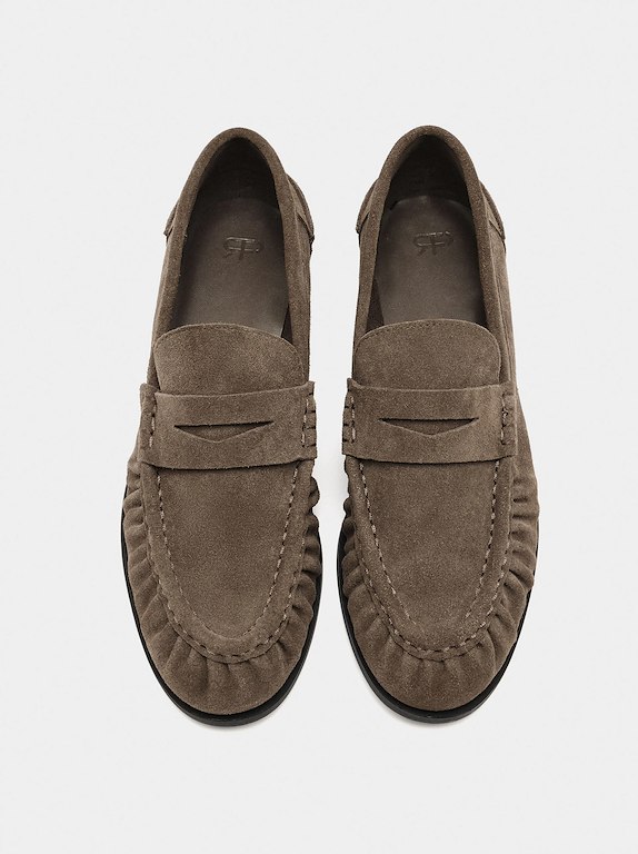 LEATHER MOCCASINS WITH STITCHING