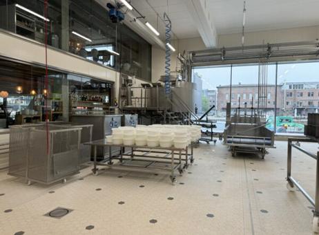 Mašina za proizvodnju, umotavanje i porcionisanje sira ASTA Eismann Gmbh Open Cheese vat Najprodavaniji