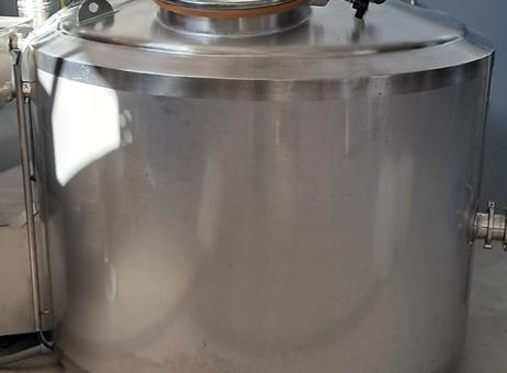 Termoinox rezervoar za grejanje od nerđajućeg čelika sa mešalicom BF 040 0,18 kW/4500 litara pasterizator