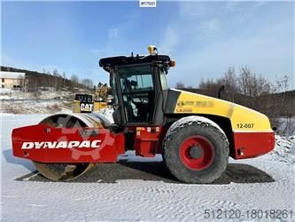 Roler
Dynapac CA3500D roller train with Trimble GPS from approx.