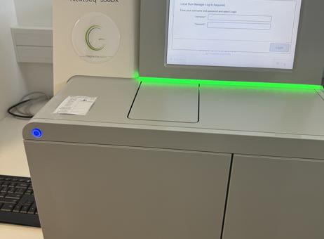 IVD-regulisani instrument za sekvenciranje sledeće generacije za kliničku dijagnostiku Ilumina NextSeq 550Dx Verified seller