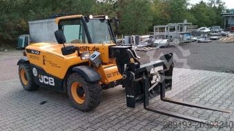 Telehandleri
JCB 525-60