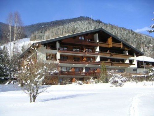 APARTMANI ROMERHOF 3* - Bad Kleinkirchheim / Austrija