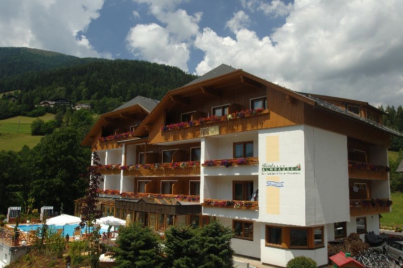 HOTEL ALMRAUSCH 4* - Bad Kleinkirchheim / Austrija