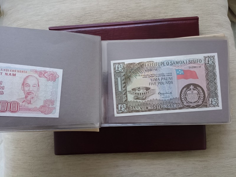 50+ različitih UNC novčanica i država i album OPIS