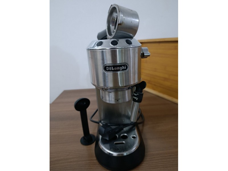Aparat za kafu Delonghi