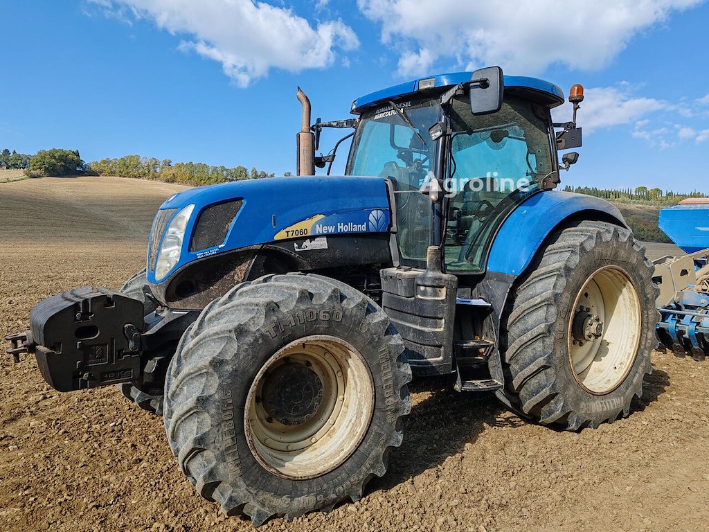New Holland T7060 traktor točkaš