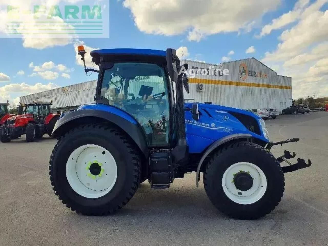 New Holland t5-120ac AC traktor točkaš