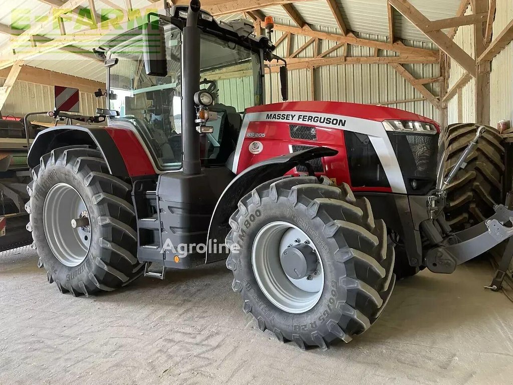 Massey Ferguson 8s.205 d7 traktor točkaš