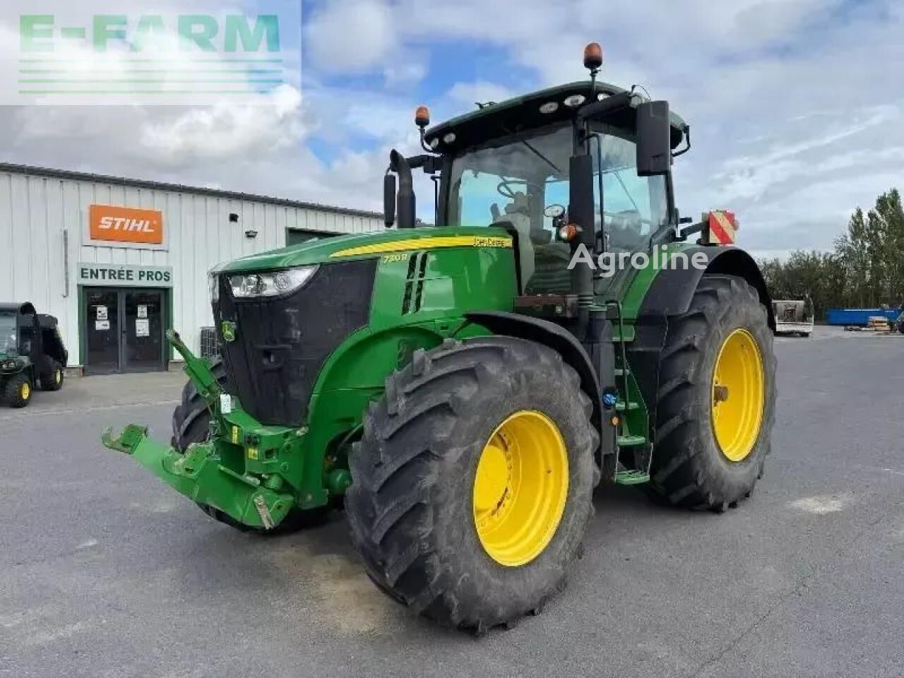 John Deere 7310r traktor točkaš