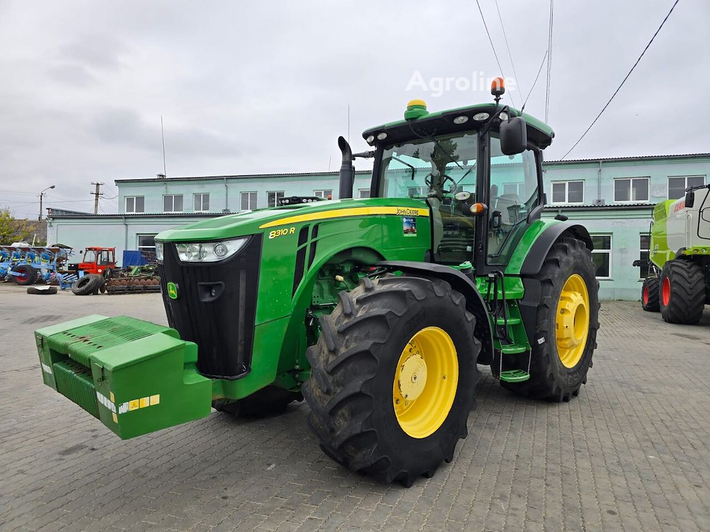 John Deere 8310R traktor točkaš