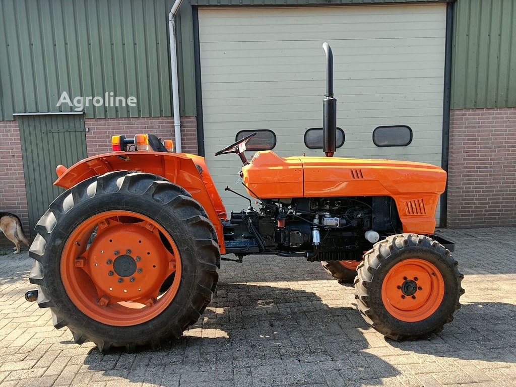 Kubota L345 traktor točkaš