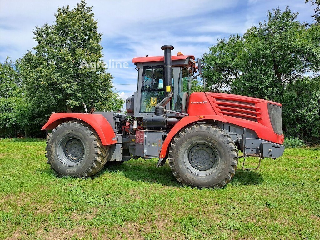 Kirovets K744 šumarski traktor