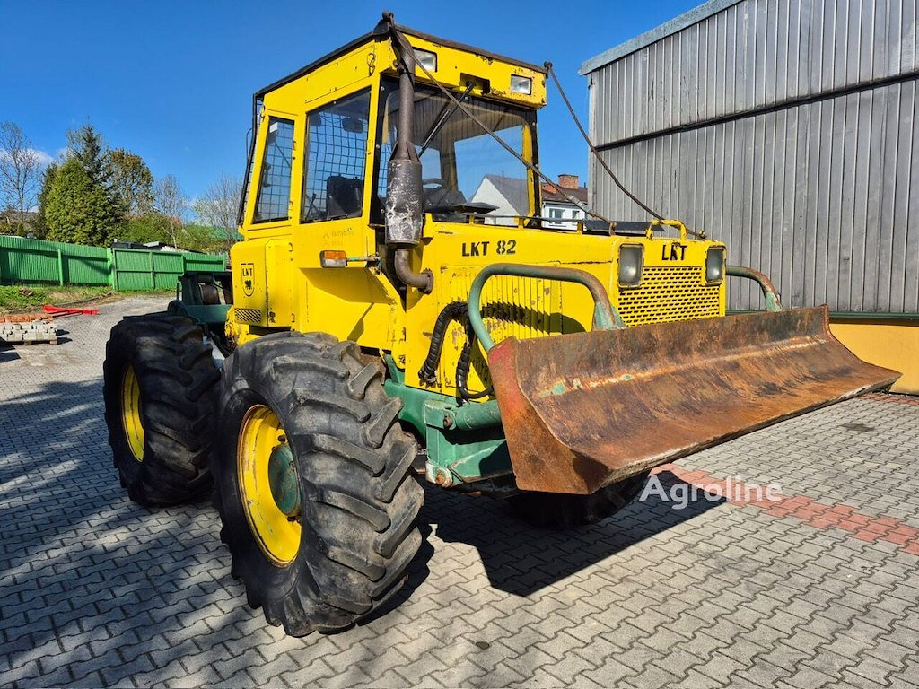 LKT 82 šumarski traktor