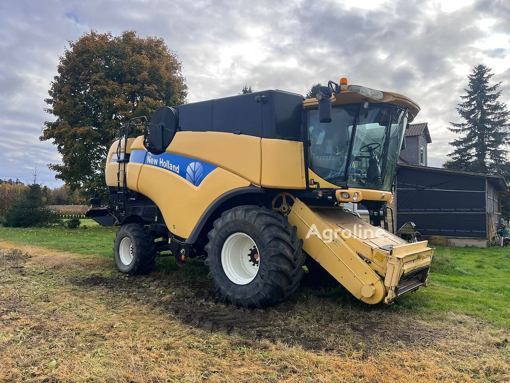 New Holland CX8080 kombajn za žito