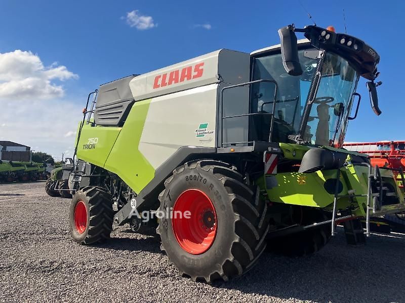 Claas TRION 750 kombajn za žito