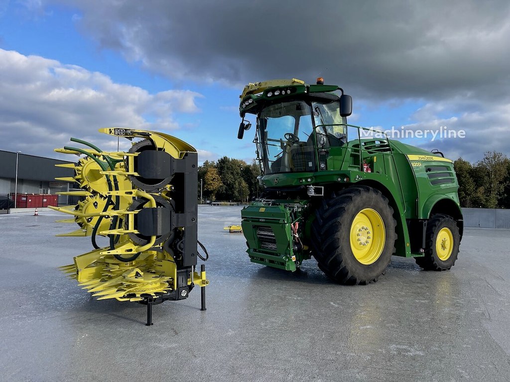John Deere 8200 krmni kombajn