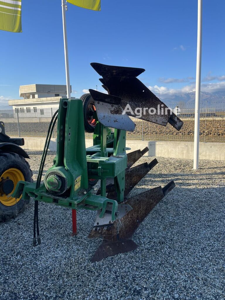 Vittone Trivomere reverzibilni plug