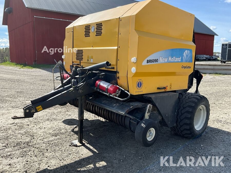 Prodaje se New Holland BR6090 prevrtač sena na aukciji