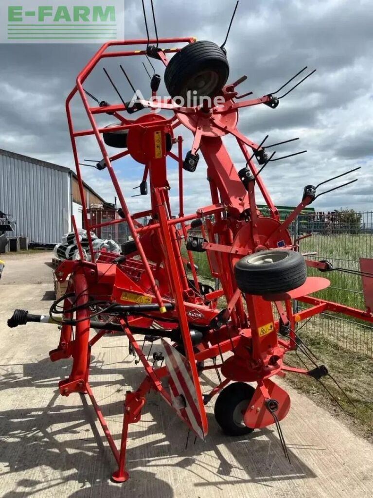 Kuhn gf 6502 prevrtač sena