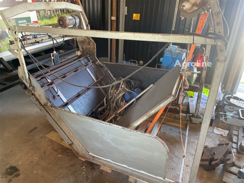 Prodaje se för ca 1200 mm balar odmotač bala sena na aukciji