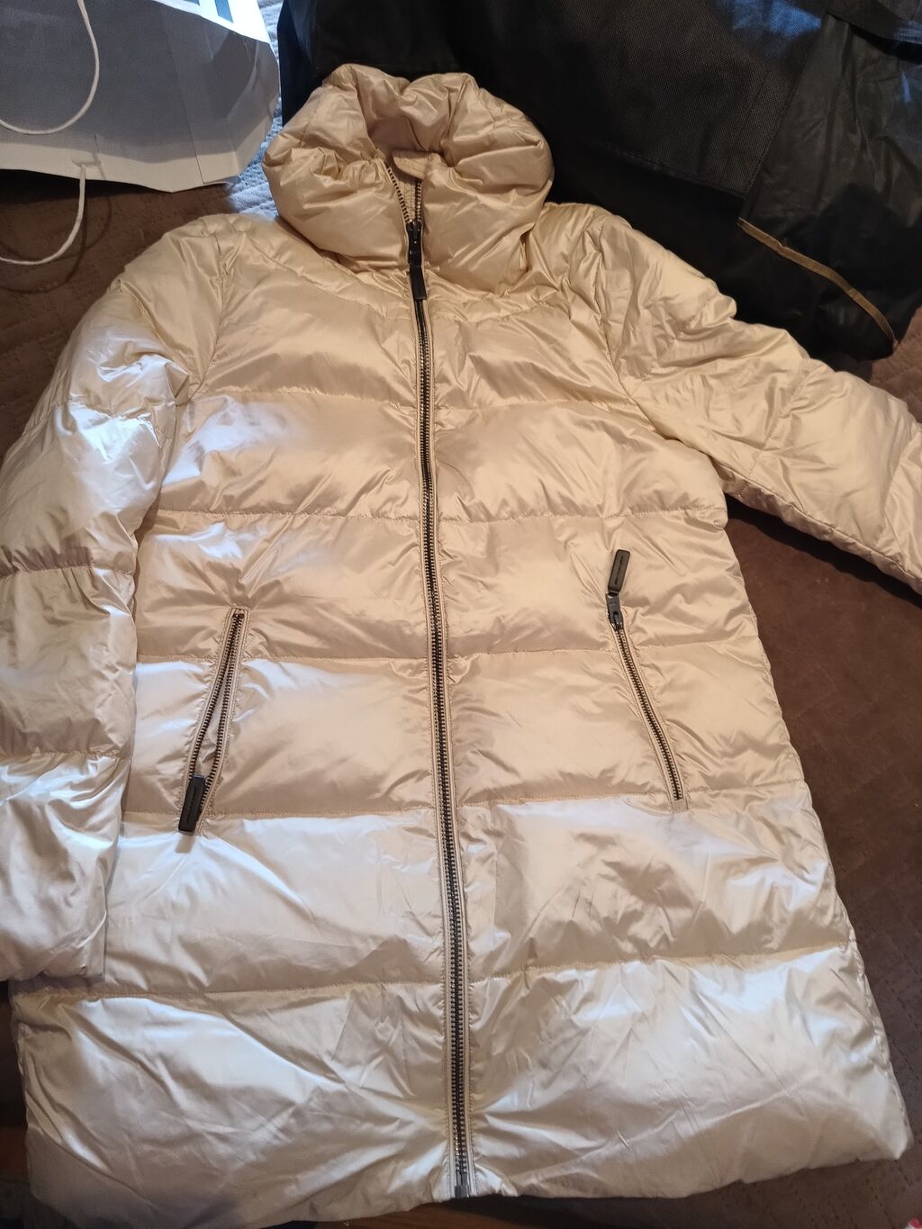 Esprit, XL, Jednobojni, Sa postavom