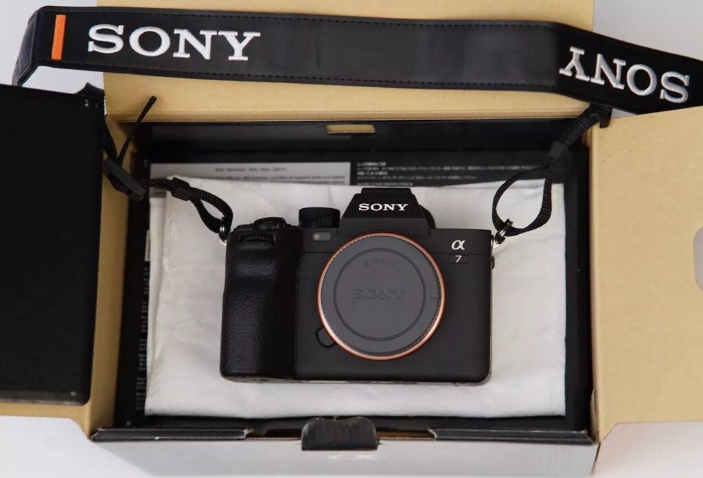 Sony A7 IV Mirrorless
